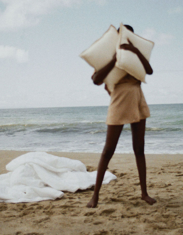 Thanks For Coming to This Side of Town by Alison Lynch – Lunya